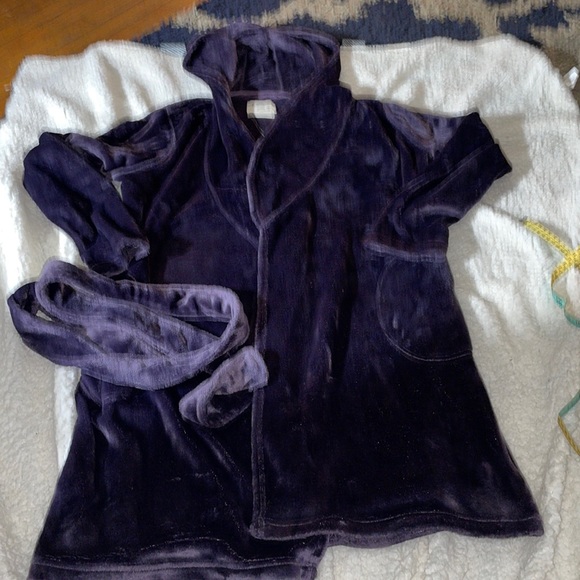UGG | Intimates & Sleepwear | Ugg Purple Robe With Pockets | Poshmark